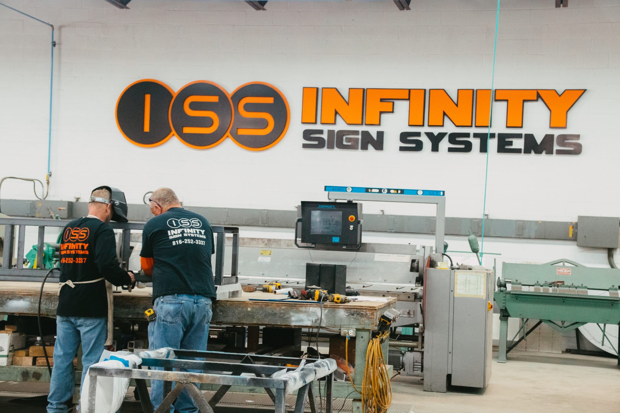 Sign Fabrication in Kansas City | Infinity Sign Systems